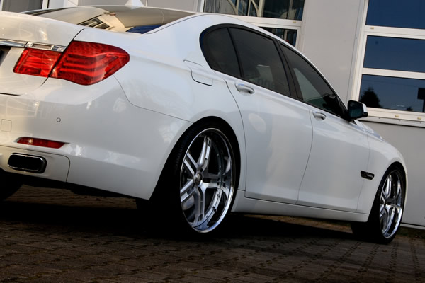 Tuning BMW 750i White Edition by Anderson
